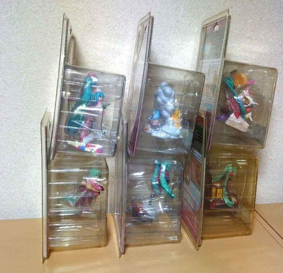 Hatsune Miku Love-Colored Ward Romeo and Cinderella Becoming Round LOL ...