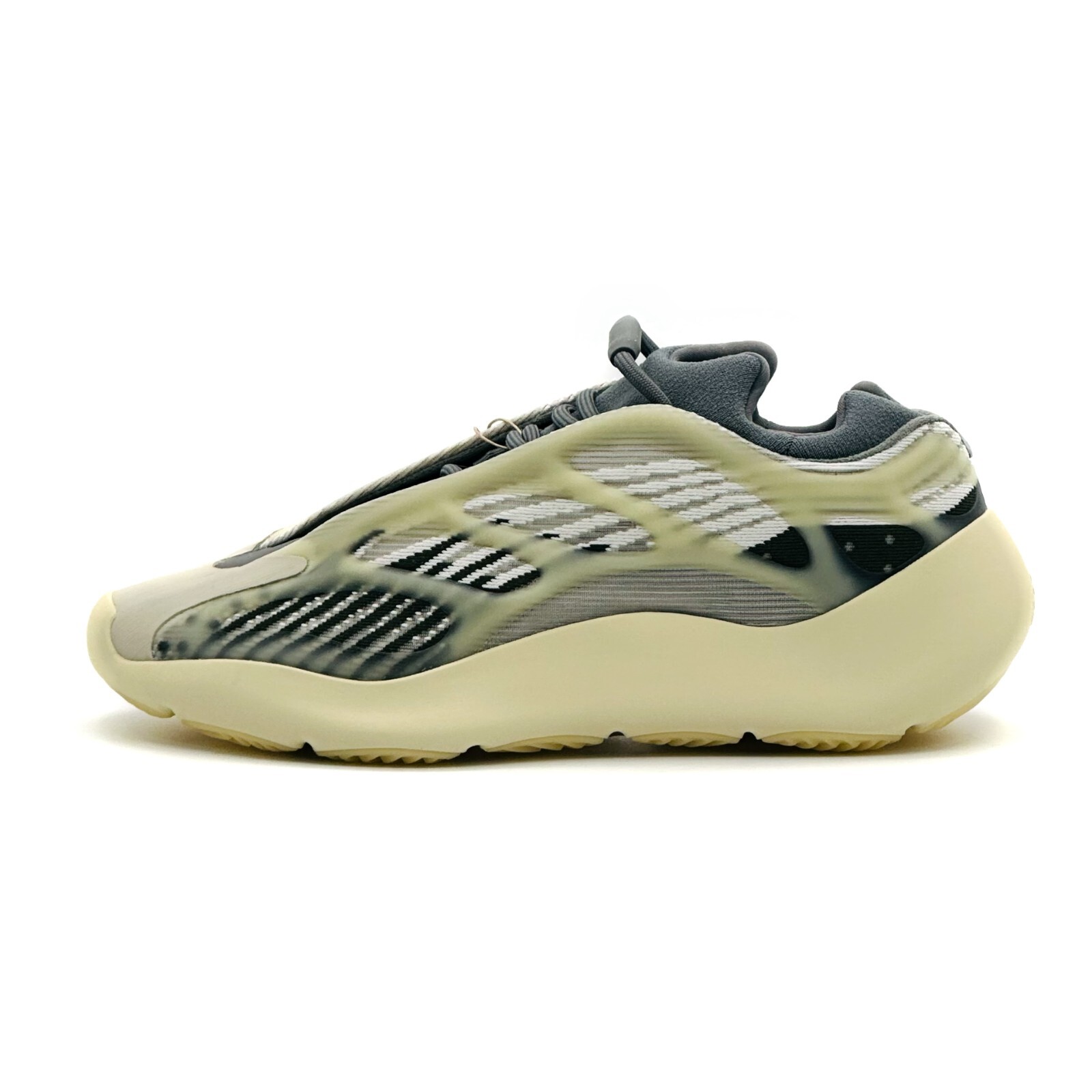 ID1674 adidas Yeezy 700 V3 Fade Salt Black White Gray Beige Dark Grey ...