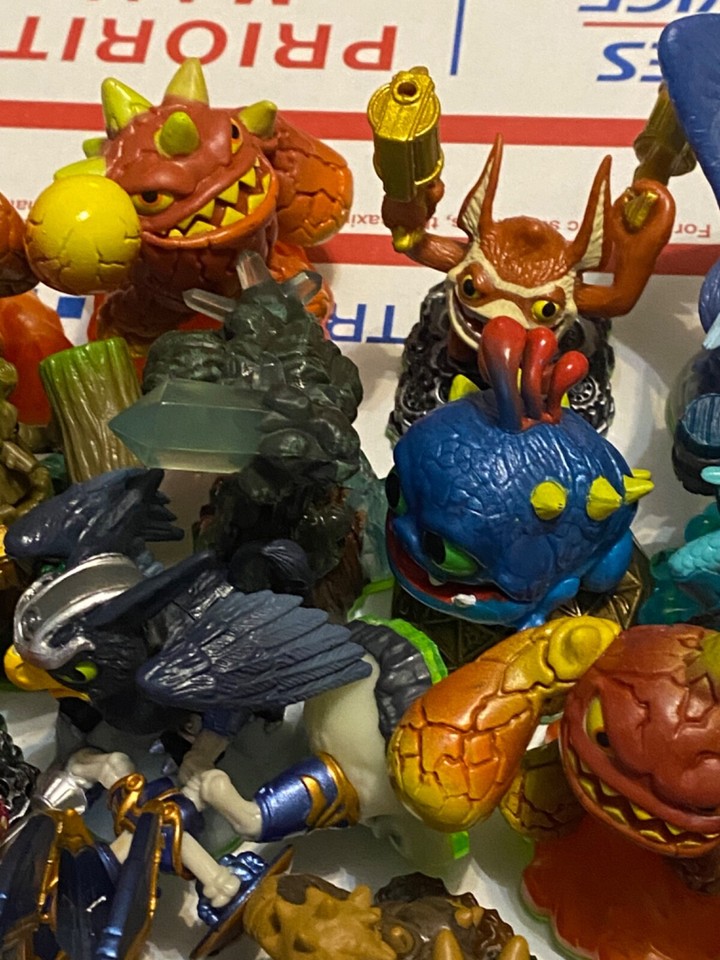 Activision *SKYLANDERS* Action Figures Lot Of 25 TESTES - NICE ...