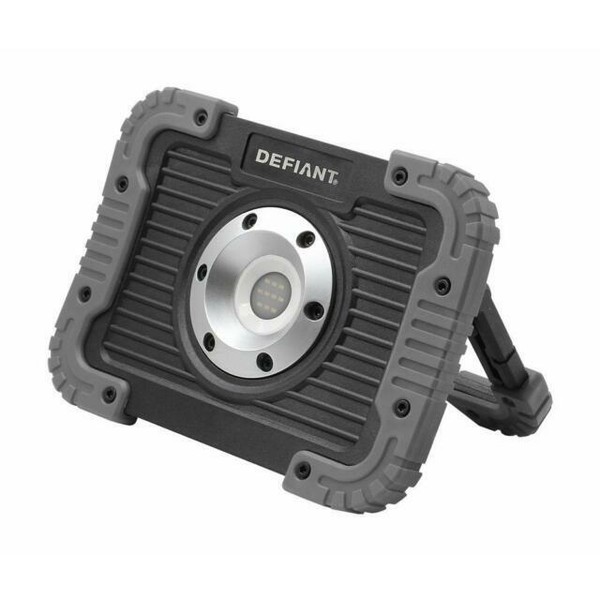 Defiant 500-lumen Utility LED Work Flashlight Light 4 Hours Run Time ...