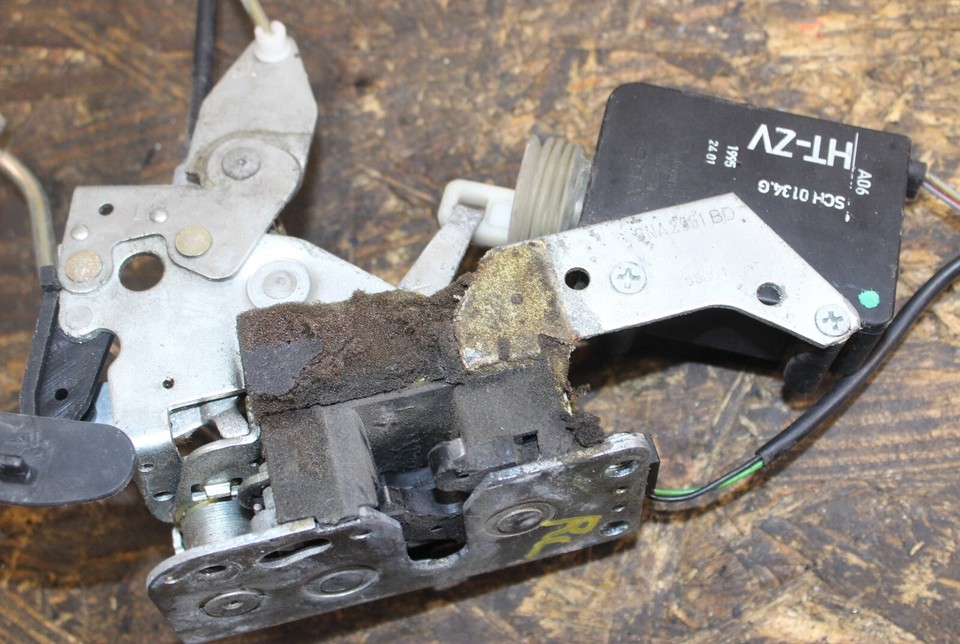 Rear Left Driver Door Latch Locking Mechanism Actuator Lock OEM Jaguar ...