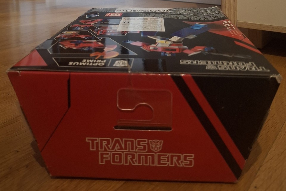 OPTIMUS PRIME R.E.D. Hasbro con piccolo difetto scatola ( vedi foto ...