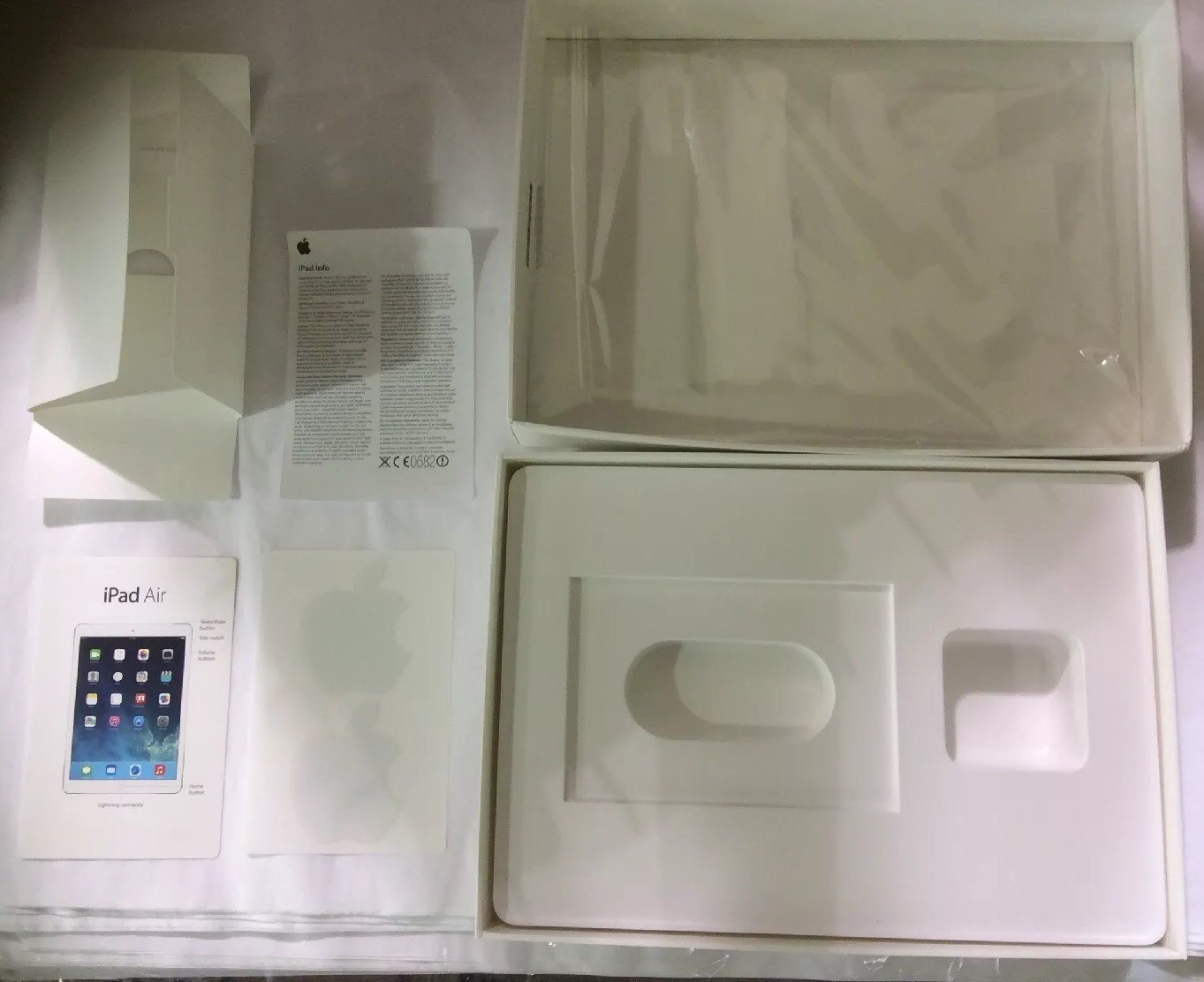 *EMPTY BOX* Apple iPad Air WiFi 16B Silver MD788LL/A With Sticker ...