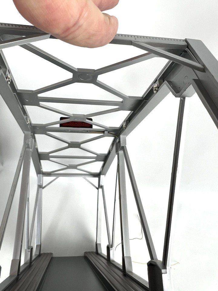 MODEL POWER #6095 O SCALE TRUSS BRIDGE W/ BLINKING LIGHT IN ORIGINAL ...