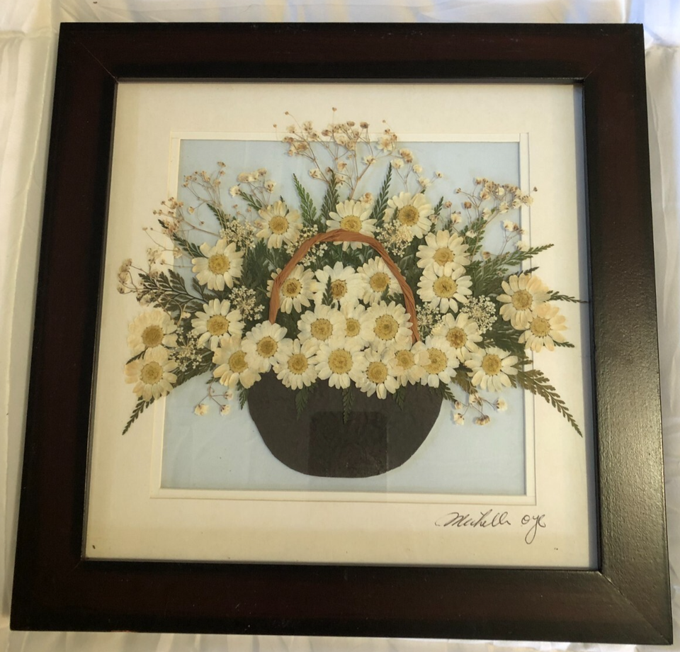 MICHELLE OYE VGT. PRESSED DRIED FLORAL FLOWER BASKET UNDER GLASS FRAMED ...