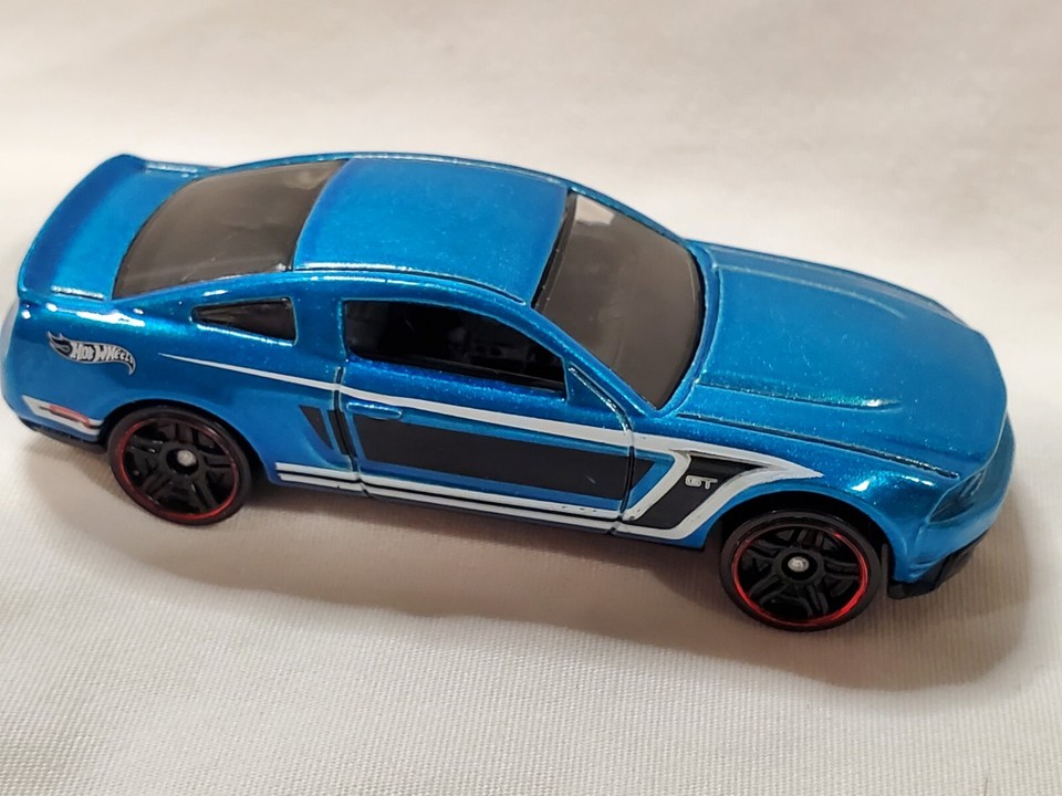 Hot Wheels Diecast 2010 Ford Mustang GT Car - 2009 Mattel - Blue -Loose ...