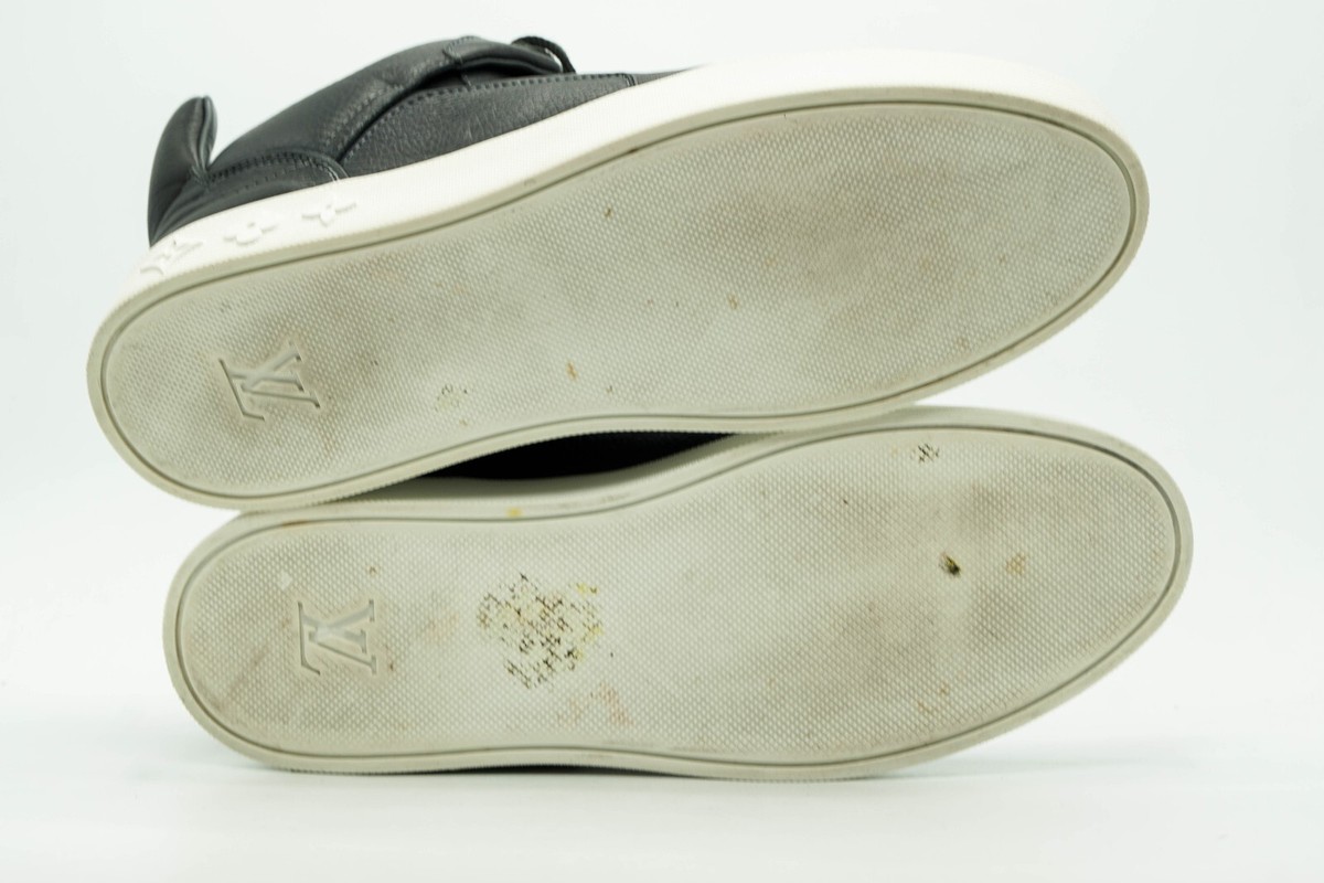 LOUIS VUITTON KANYE WEST DON USED SIZE LV 7 US 8.5 LOUIS VUITTON KANYE WEST DON USED SIZE LV 7 US 8.5