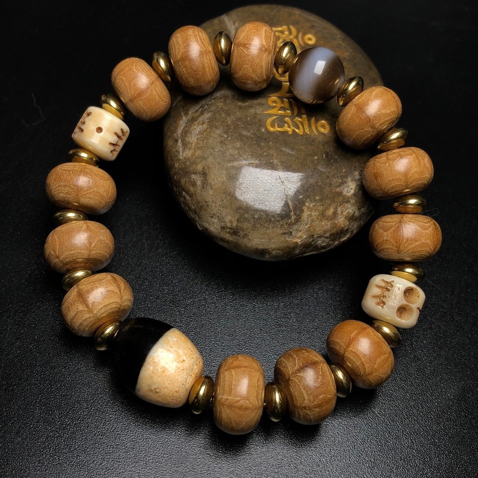Himalayan Tibetan Old Agate DZI Beads Zabelia Biflora Wood Beads Amulet ...