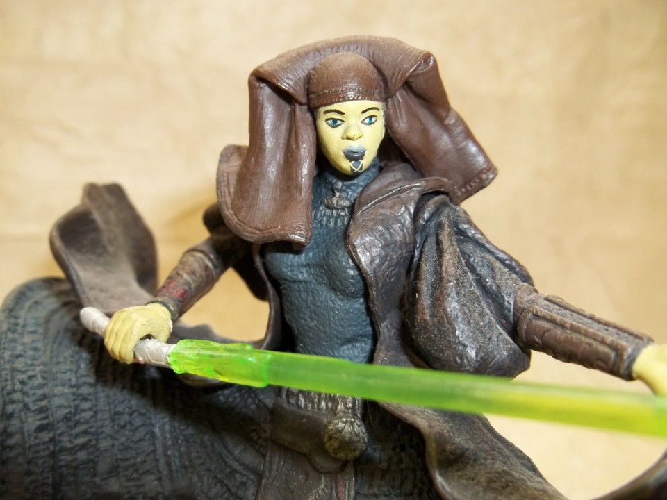 Star Wars Jedi Master LUMINARA UNDULI figure Saga #26 AOTC LOOSE 2002 ...