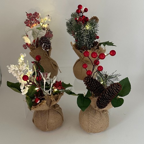 Light Up Holiday Christmas Table Decorations 8"-9" w/on & Timer Switch ...