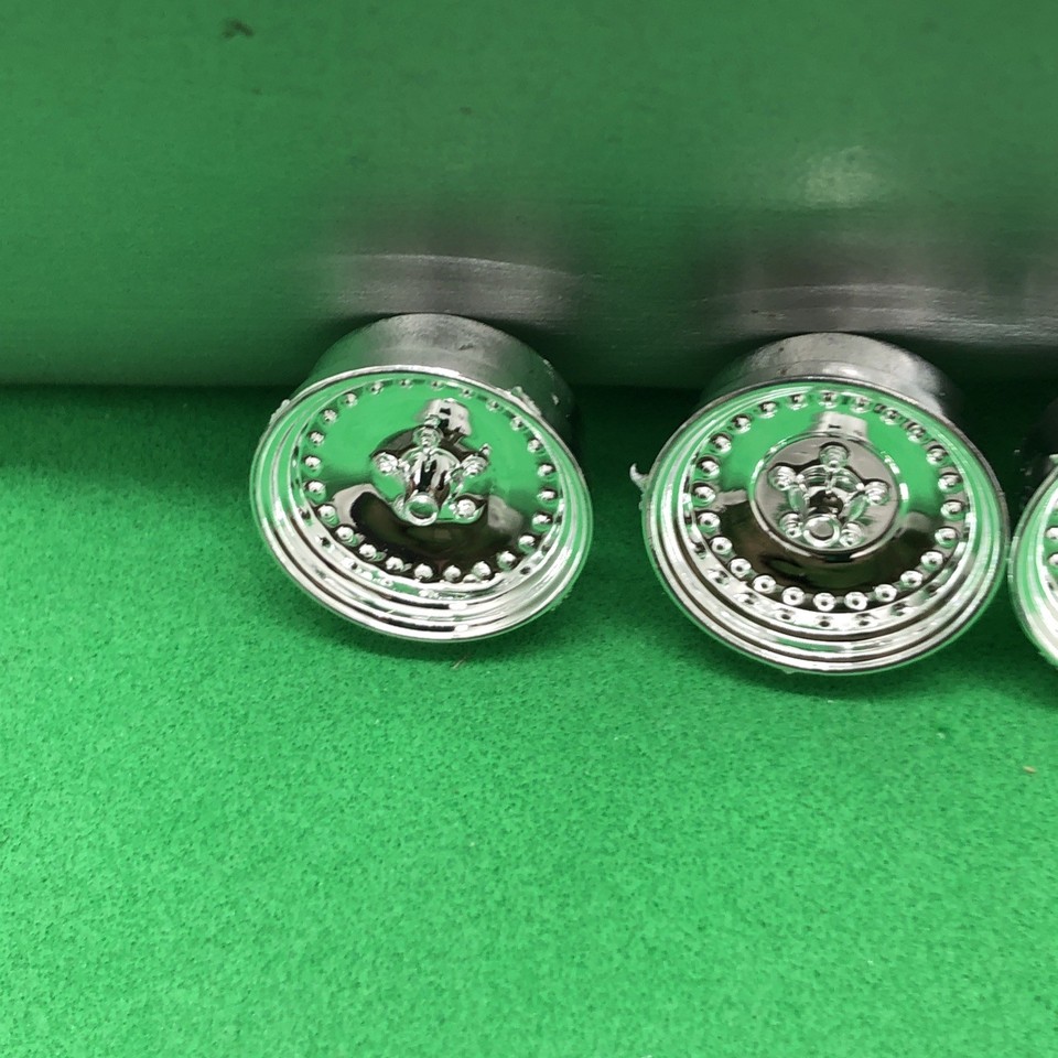 FOB 4) Centerline Medium Auto Drag Race Chrome Wheels 1:25 AMT LBR ...