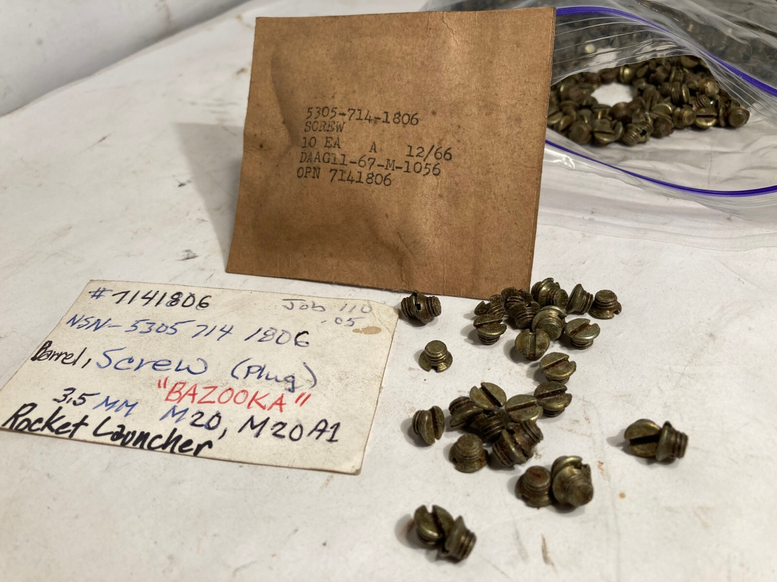 M20A1 M20B1 Bazooka barrel screws plug PACK M31 part # 7141806 NSN 5305 ...