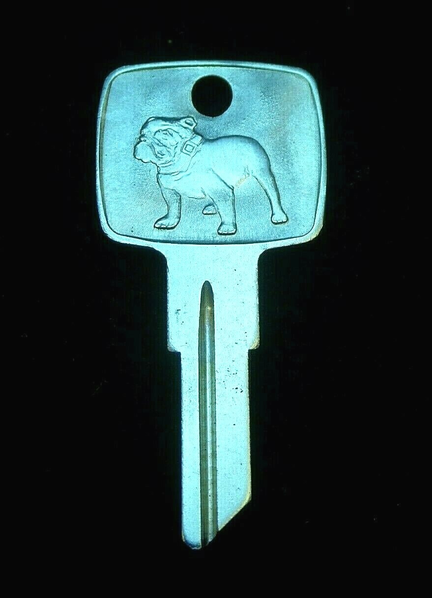 MACK TRUCKS Block Logo & Bulldog KEY BLANK 1971-2011 Ign/Doors ALL xcpt ...