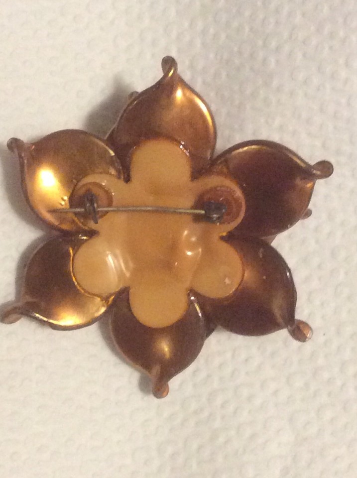 Vintage Plastic Flower Pin Brooch | eBay