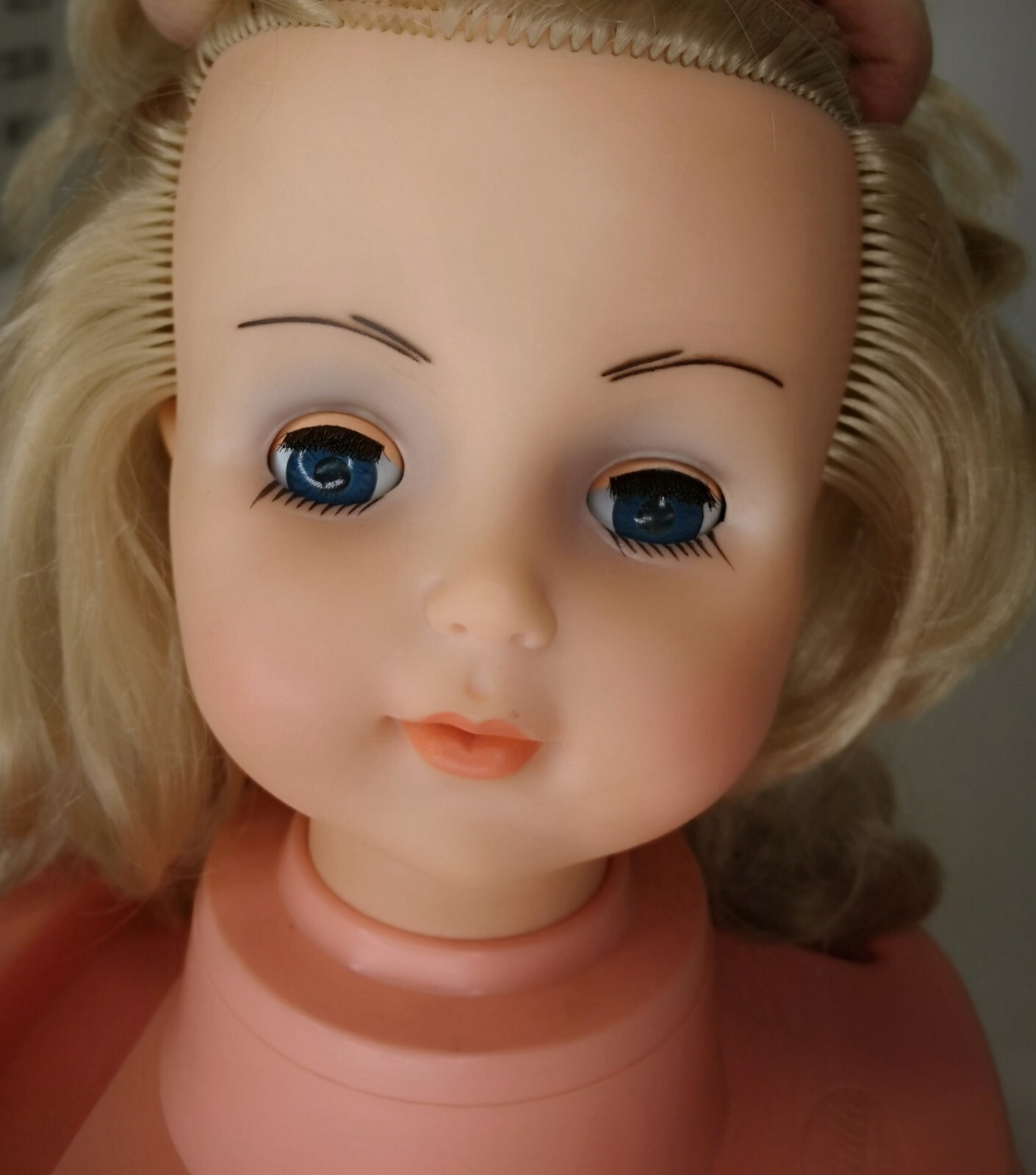 Vintage 70s Nicole Hairstyling Kit Reliable Toys Doll Manni Head Pink ...