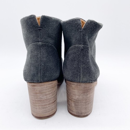 Beek Women's Songlark Heeled Ankle Lace up Booties Black Oiled Suede ...