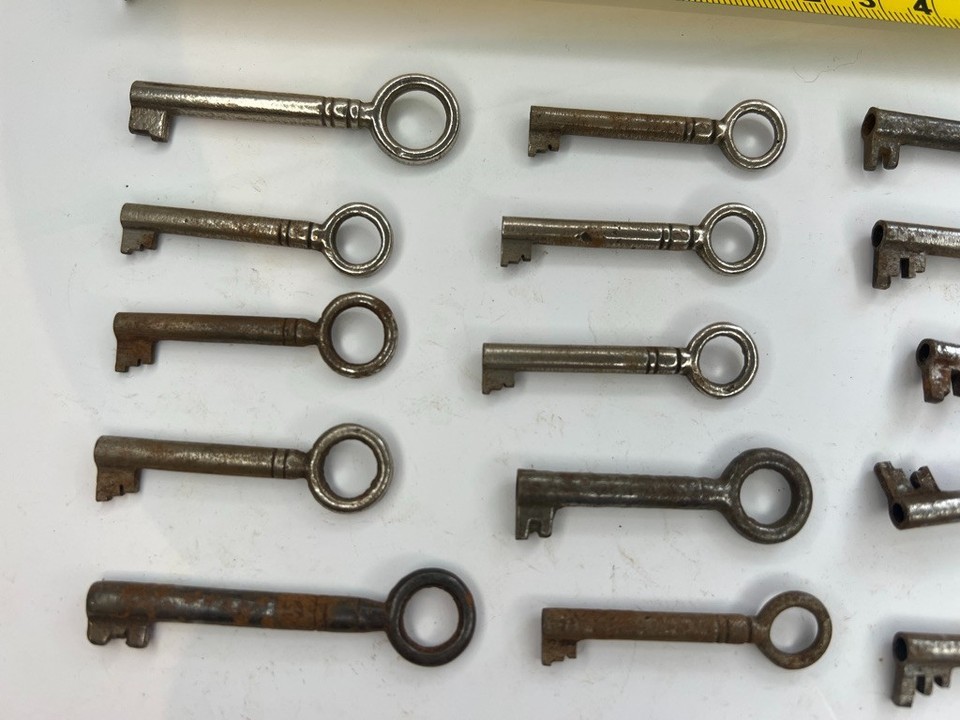 20 Vintage Cabinet Keys Pre Cut Tubular Restoration Wedding Lock Key ...