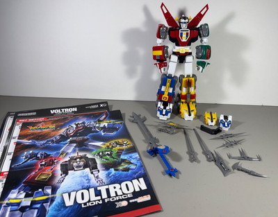 GSC Good Smile Moderoid Voltron Go Lion Force model kit assembled USA ...