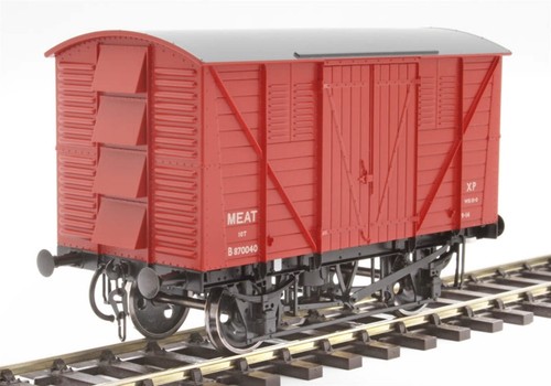 Dapol 7F-054-005 O Gauge BR Meat Van Crimson 870040 | eBay