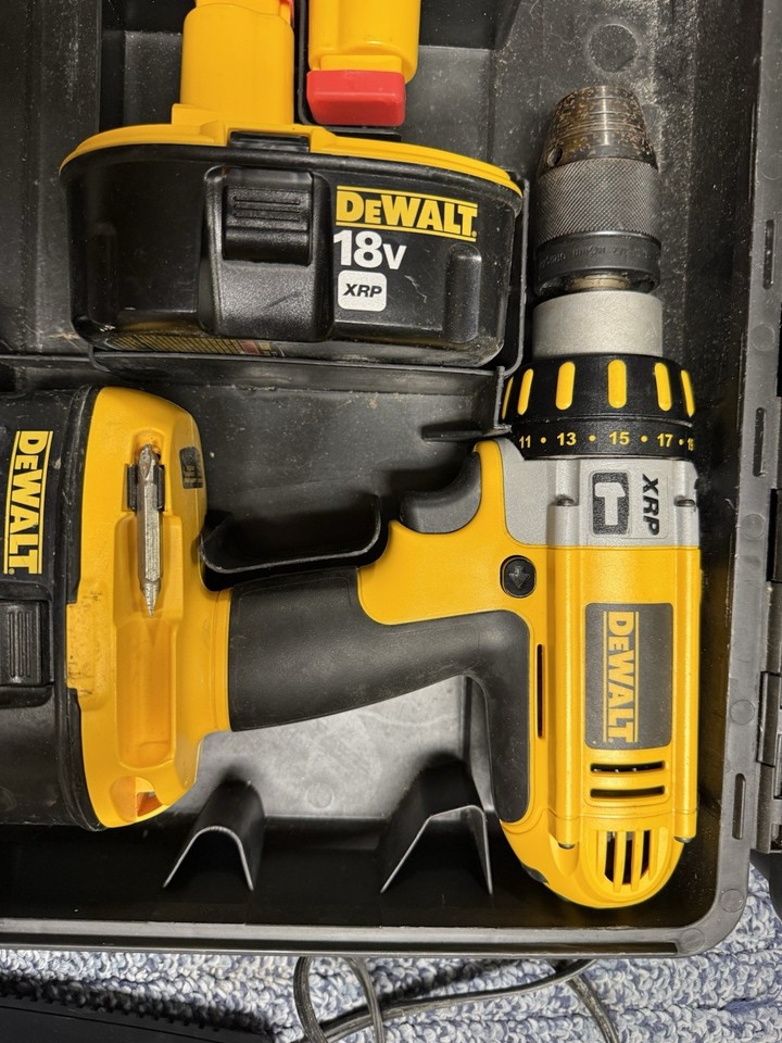 Dewalt DC925 18V 3-Speed 1/2" XRP Hammer Drill 3 Batteries & Charger ...