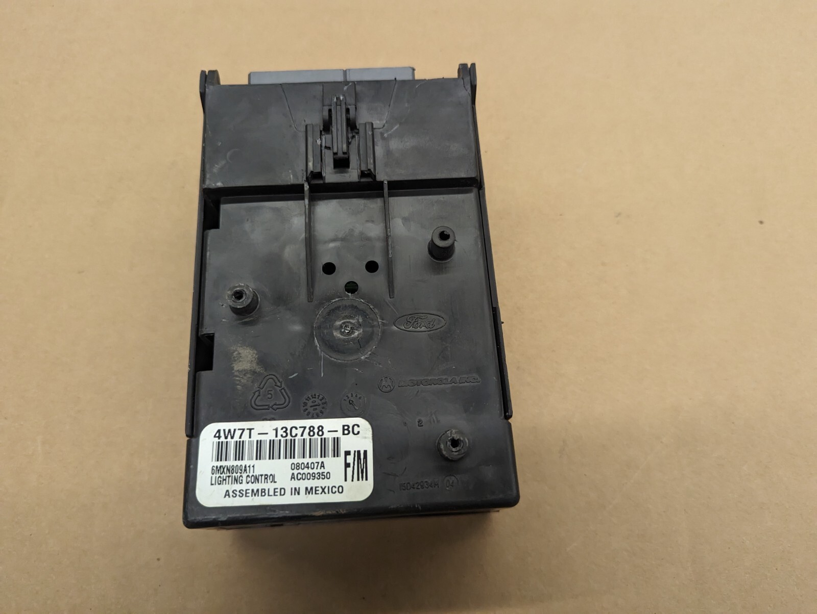 03 04 Mercury Grand Marquis Ford Crown Vic LIGHT CONTROL MODULE LCM ...