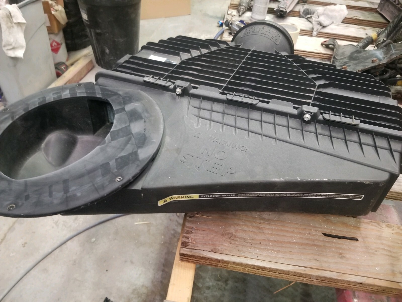 International LT Air Cleaner 4063328C95 for sale online | eBay