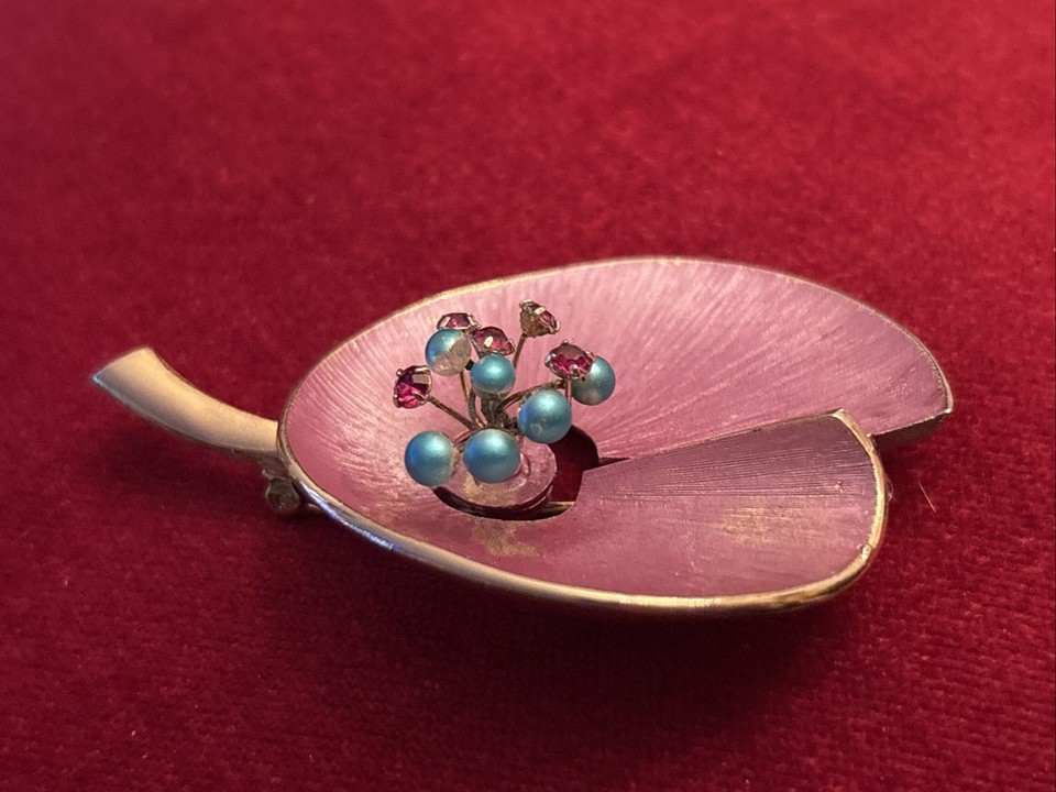 Vtg Sign Kramer Gold Tone Purple Enamel Crystal And Faux Pearl On Prong ...