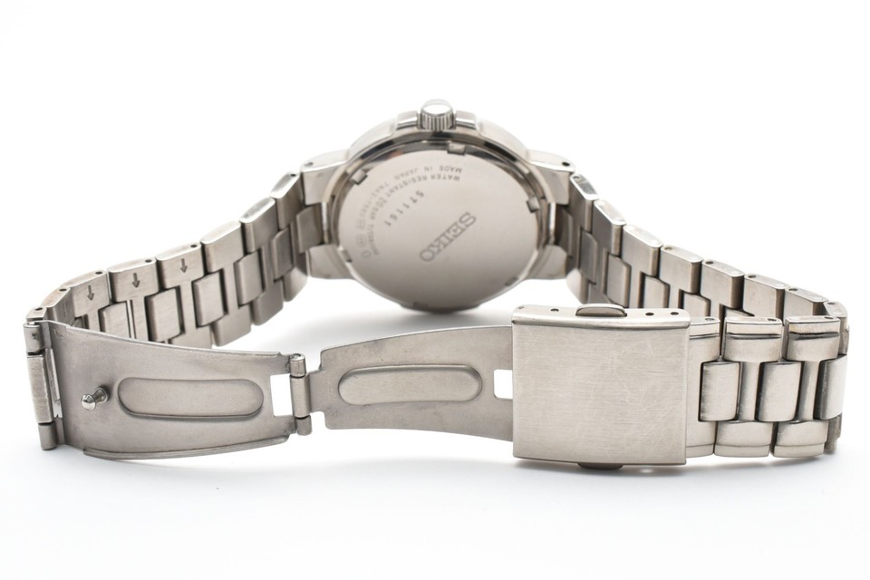 SEIKO 7N43-7B80 Titanium Watch Navy Dial Vintage Quartz Watch Japan ...