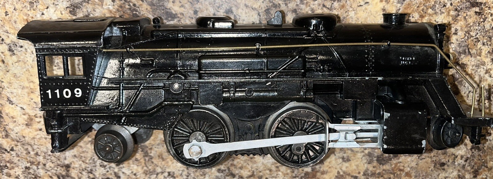 Lionel 2-4-2 Locomotive Model 1109 Cleaned & re-painted w/Tender | eBay