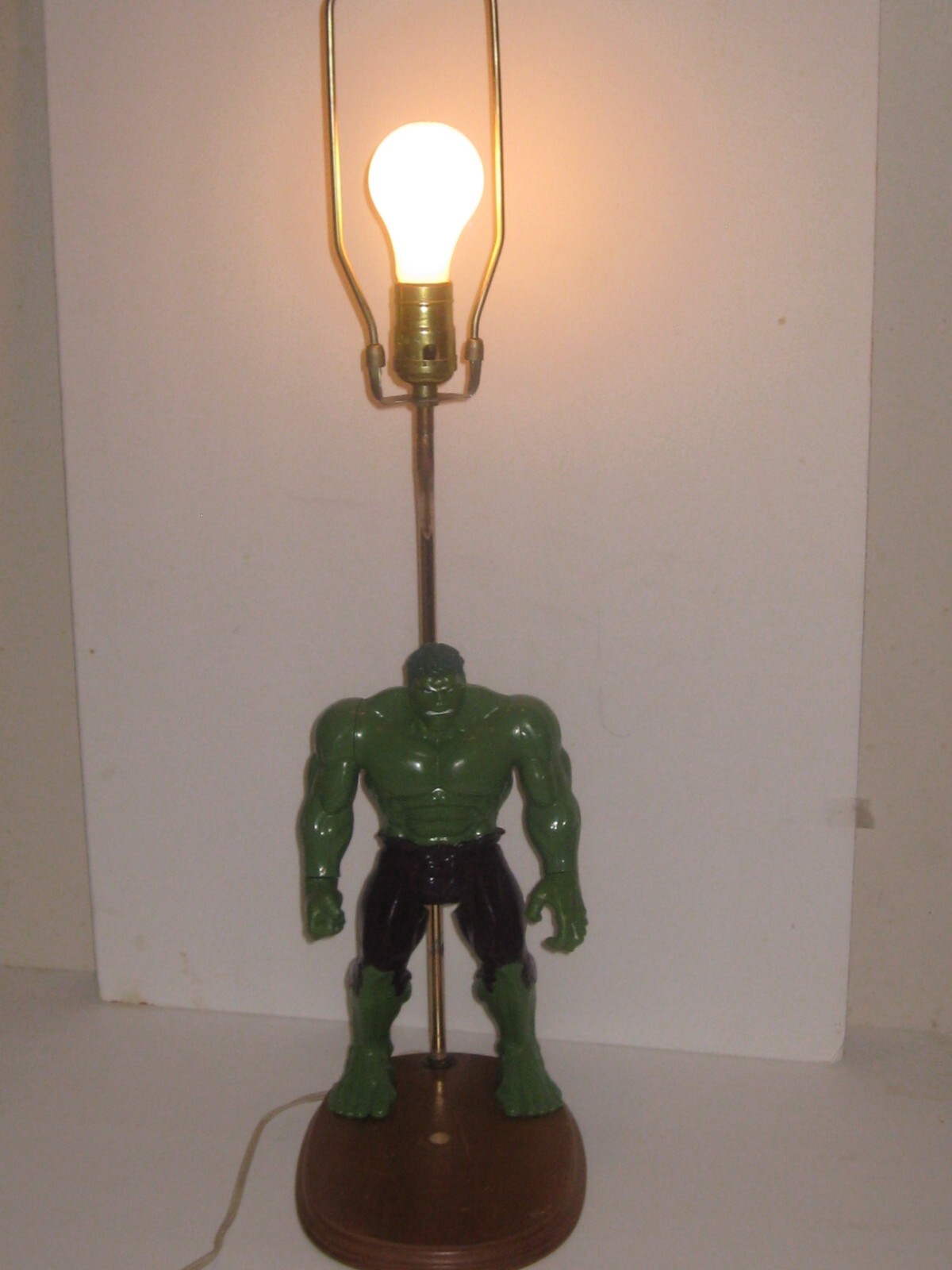 The Incredible Hulk Lamp | eBay