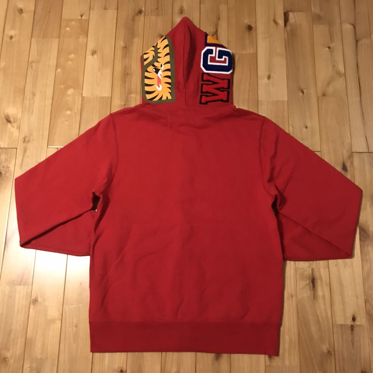 glow in the dark Shark full zip hoodie WGM BAPE Red A glow in the dark Shark full zip hoodie WGM BAPE Red A