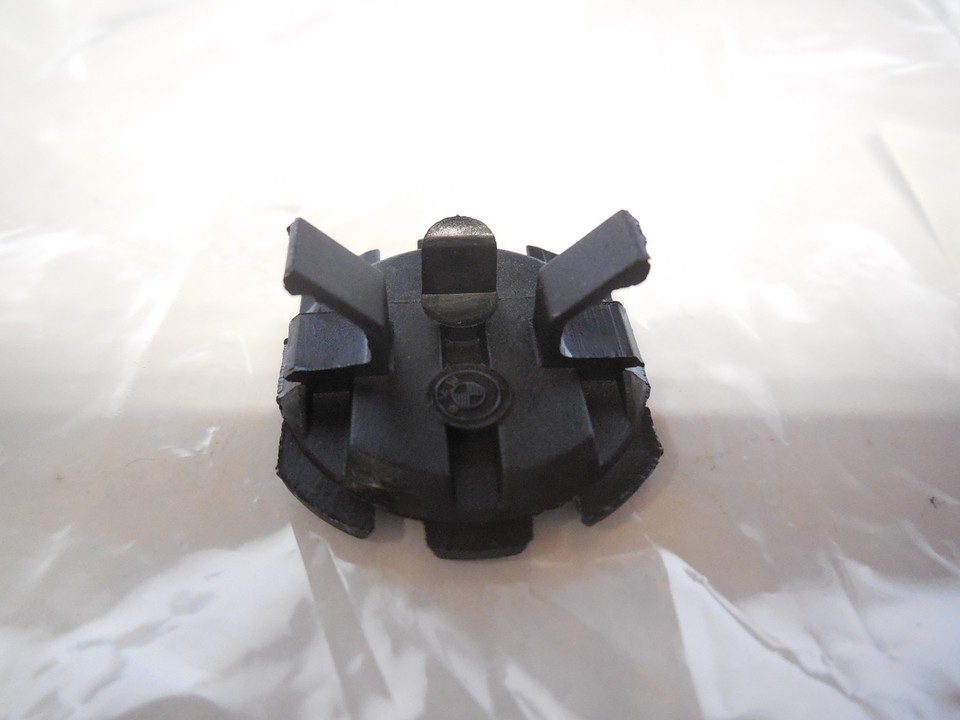 4 x BMW Cover Trim Cap - Engine Coil Cover / Fuel Injector Cover ...