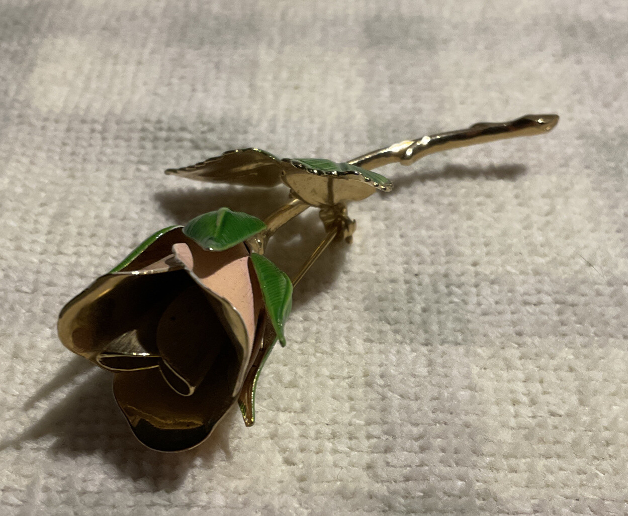 VINTAGE GIOVANNI ROSE FLOWER GOLD TONE PINK GREEN ENA… - Gem