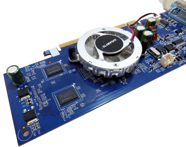 Gigabyte NVIDIA GeForce 8400 GS (GV-N84S-512I) 512MB GDDR2 SDRAM PCI ...