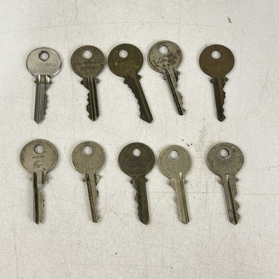 Vintage Keys Lot Mixed Round head Padlock keys safe lock and key Ilco ...