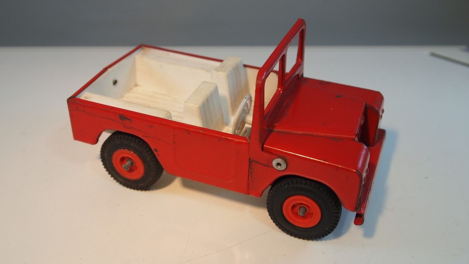 Triang /Tonka- Vintage Land Rover Jeep -Red Tin -Made in New Zealand ...