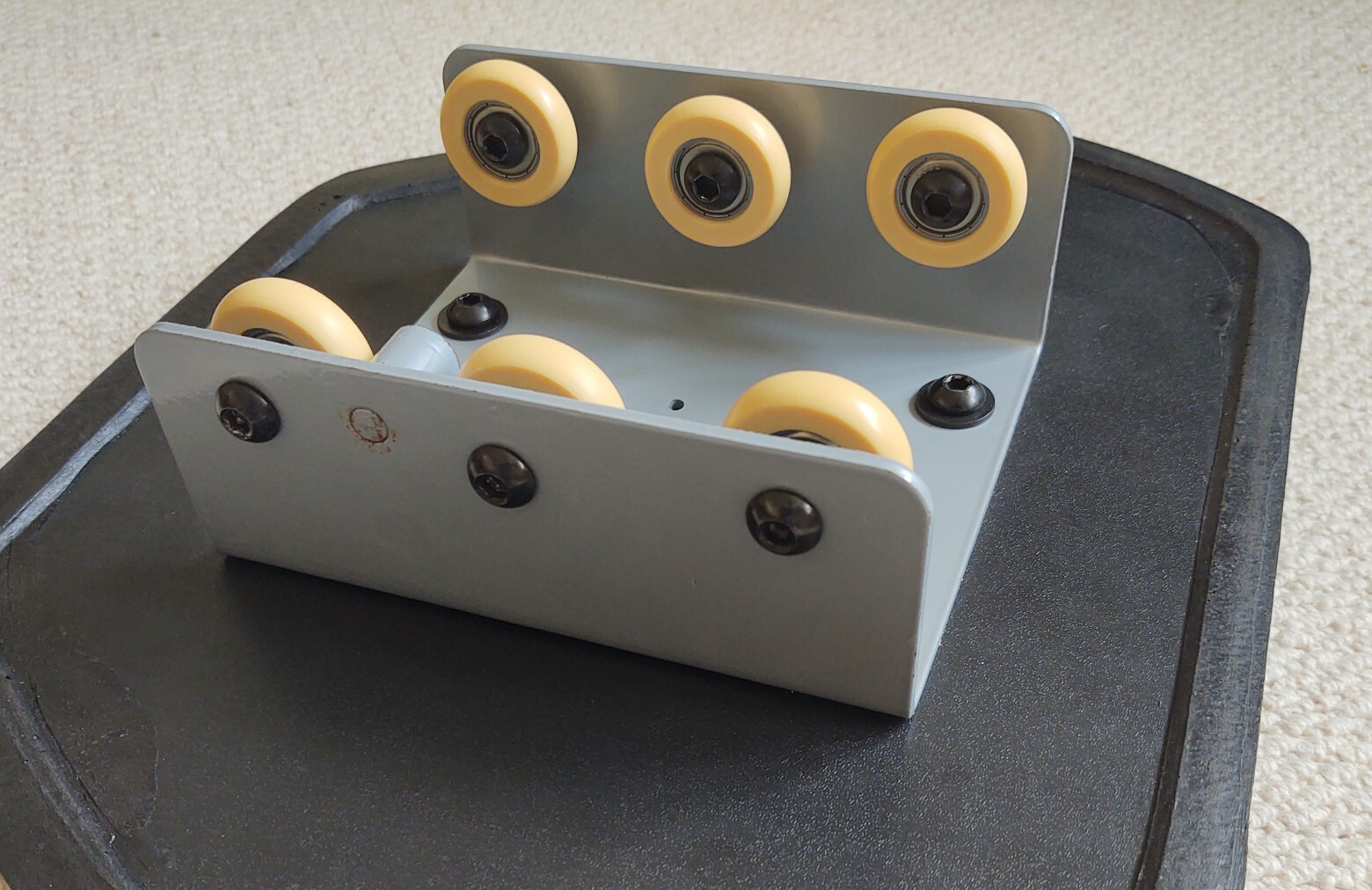 Rowing machine seat wheel. Nylon roller with bearing 8x36x10mm-see ...