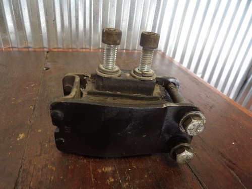 07 Harley Dyna Wide Glide FXDWG REAR ENGINE MOTOR TRANS RUBBER MOUNT ...