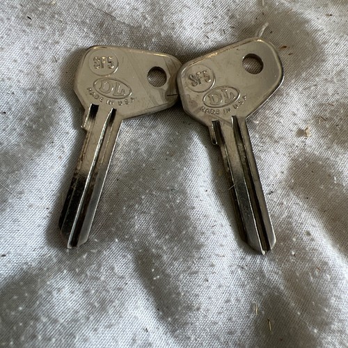 2 New DOOR TRUNK Key Blank FERRARI 1968-95 LAMBORGHINI Countach 70-87 ...