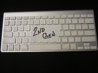 Genuine Apple A1255 Wireless Bluetooth Keyboard Silver White Working ...
