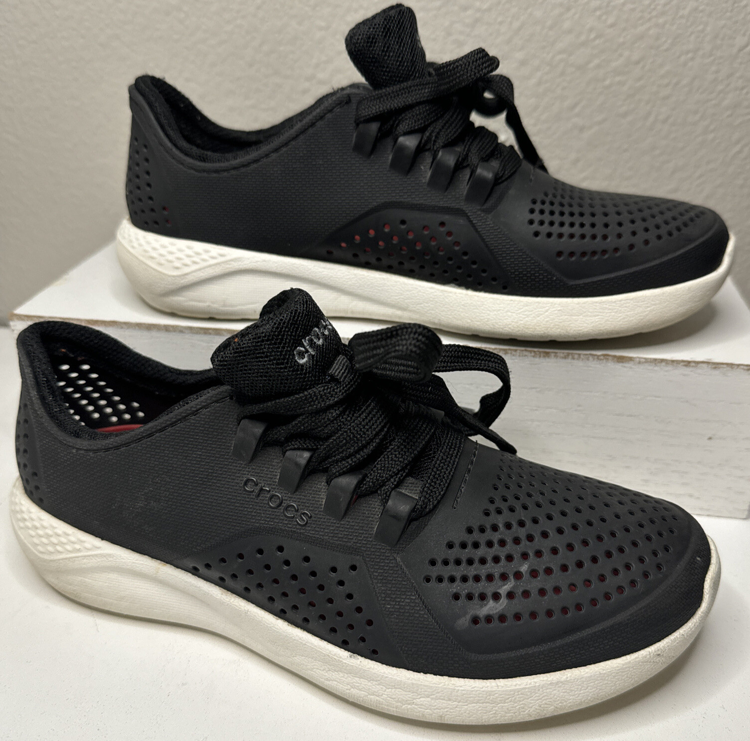 Crocs Women’s Size 5 LiteRide Shoes Black Low Top Lac… - Gem