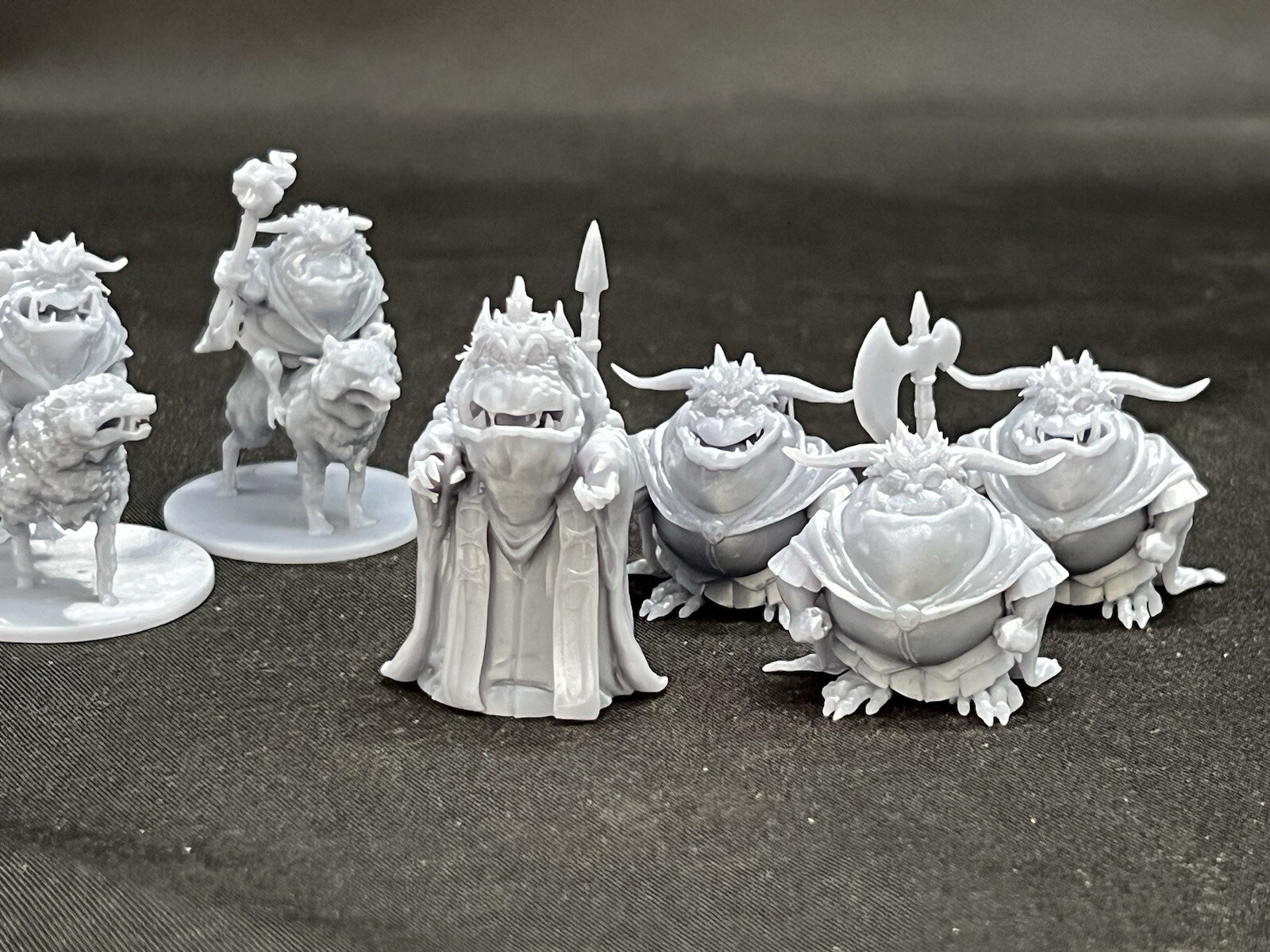 Set of 57 Rankin Bass The Hobbit, The Return Of The King Mini Figures ...