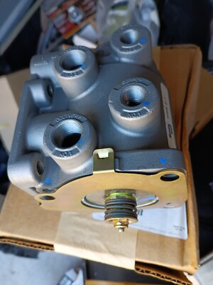 Genuine Bendix BX 101818N T-293977-C Air Brake Check Valve BX 99010 ...