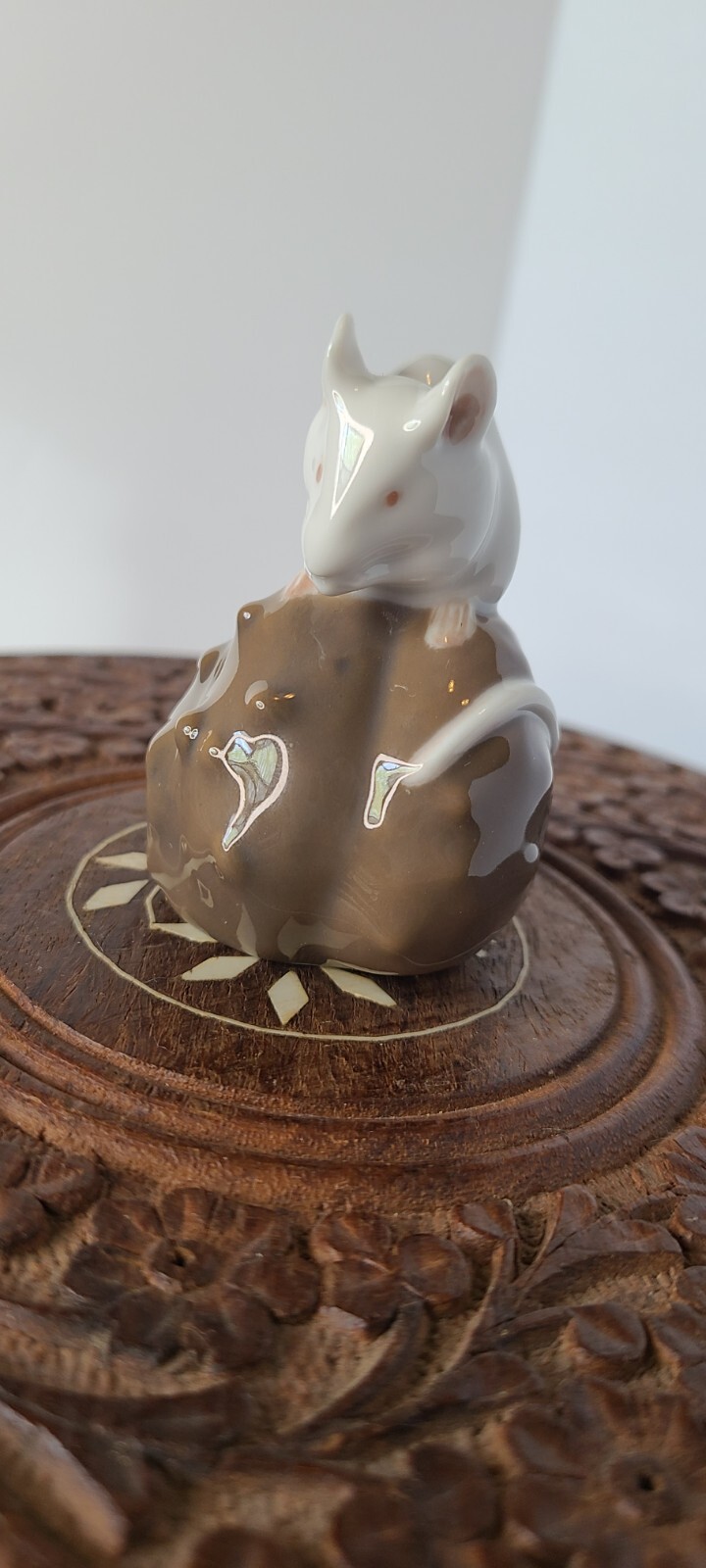 Royal Copenhagen Porcelain Figurine Mouse On Brown Chestnut Denmark ...