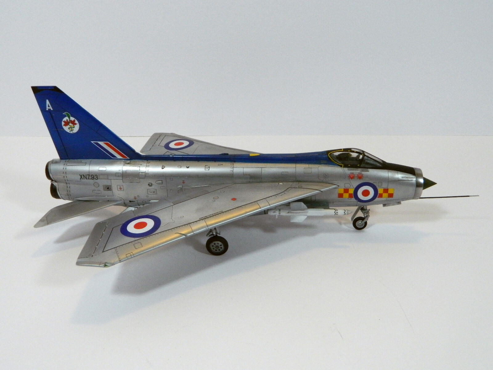 1/48 English Electric Lightning - scale model professionally built to ...