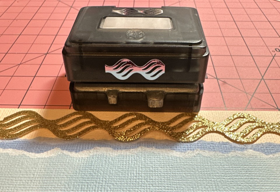 Creative Memories RIBBON WAVE CHAIN Border Cartridge Punch-NEW IN BOX ...