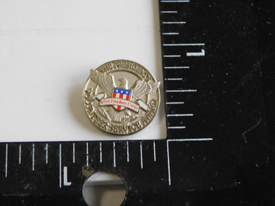 USA FREEDOM CORPS PRESIDENT'S VOLUNTEERS AWARD PIN | eBay