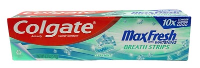 Colgate Max Fresh Whitening Toothpaste with Mini Breath Strips Cool ...