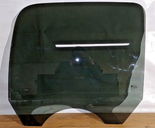 2007 08 09 10 11 12 13 Silverado Suburban Rear right passenger Door ...