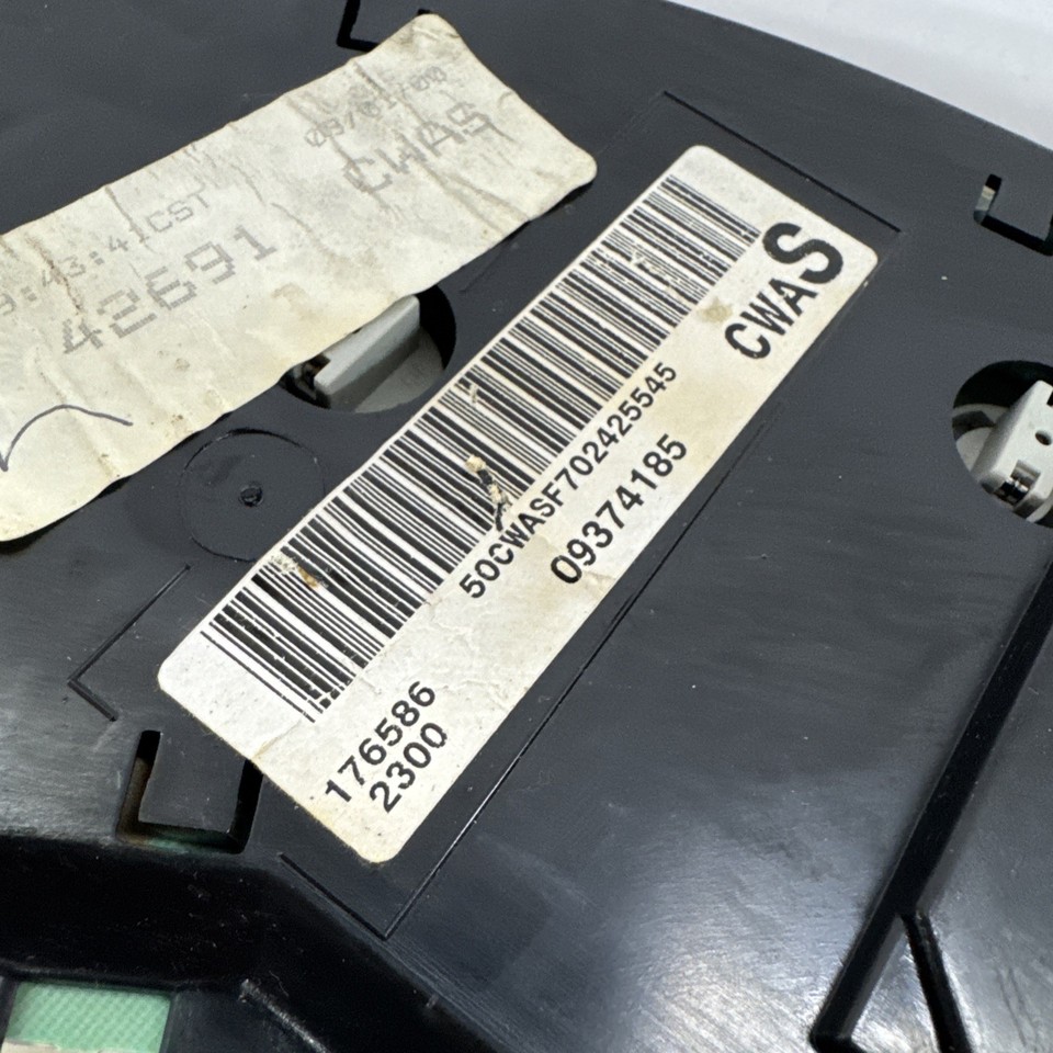 2001 2002 CHEVROLET S10 Blazer Speedometer Gauge Cluster OEM 09374185 ...